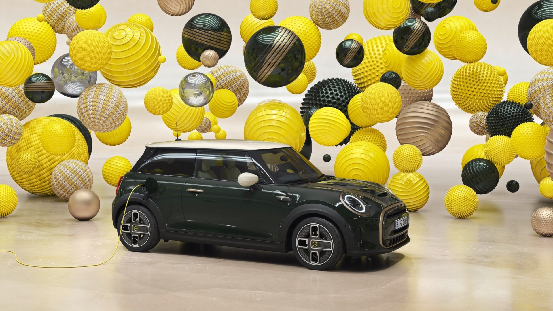 MINI comemora 25 mil carros vendidos no Brasil