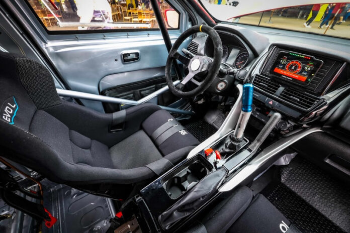 Mitsubishi apresenta Eclipse Cross R, novo carro de rally à venda para ...