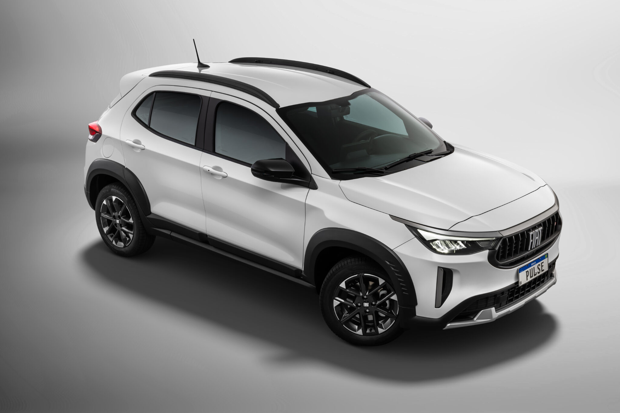 Fiat lança Pulse 2026 com teto solar e visual renovado para enfrentar o ...